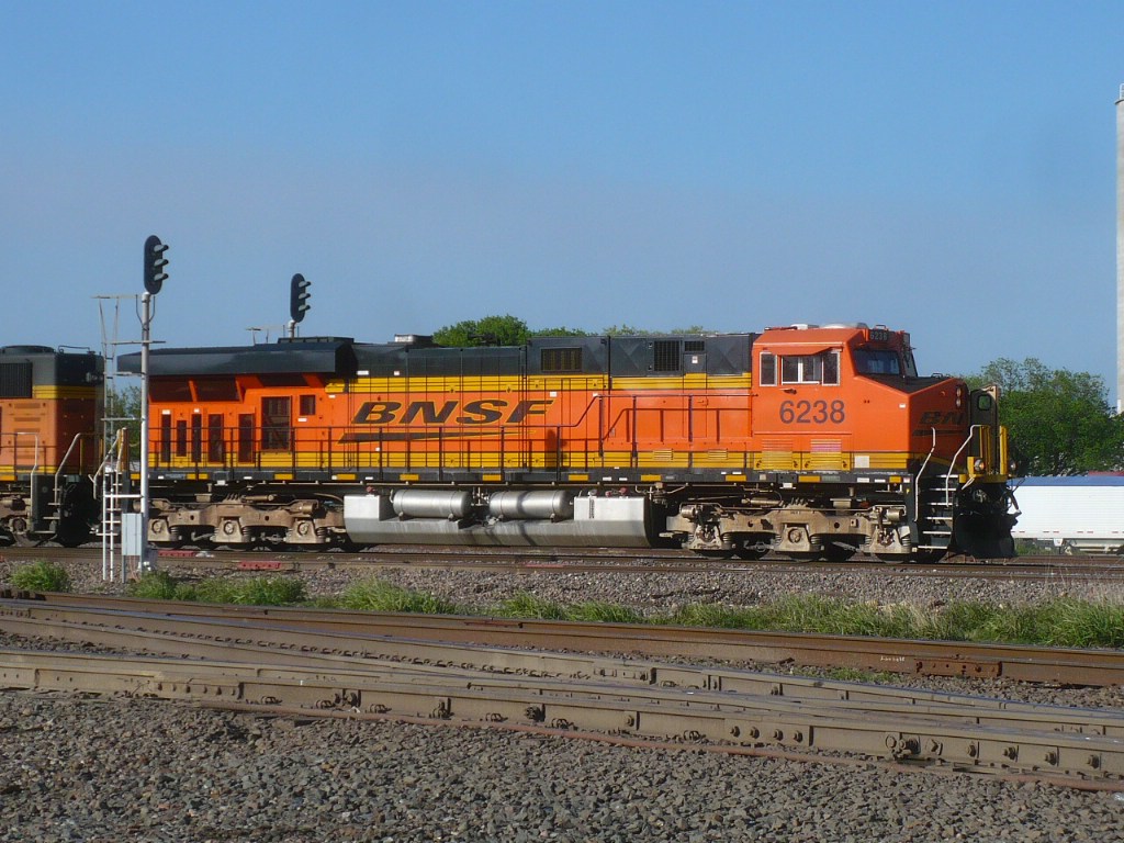 BNSF 6238